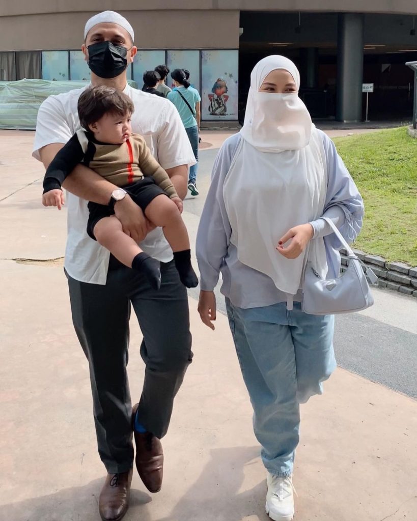 Sambut Anniversary Ke-2, Neelofa & Haris Bahagia Kehadiran Bilal Serta ...