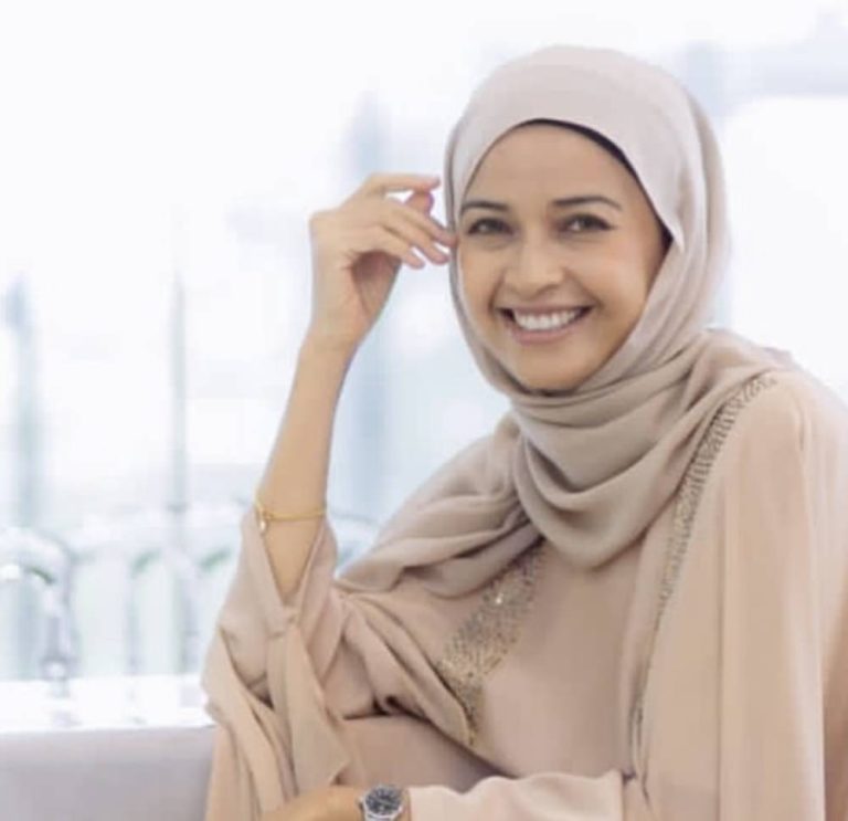 Ibu Anak 5 Makin Cantik Pada Usia 50, Wajah Terkini WILMA MUHAMMAD Raih ...