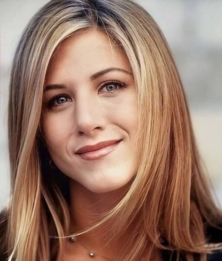 Rahsia Kulit Glowing Pada Usia 54, Jennifer Aniston Amal Lemon Suam ...