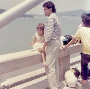 Wajah Klasik Anak Datuk Zainal Abidin, Timur Gabriel Kenang Jasa Ibu ...