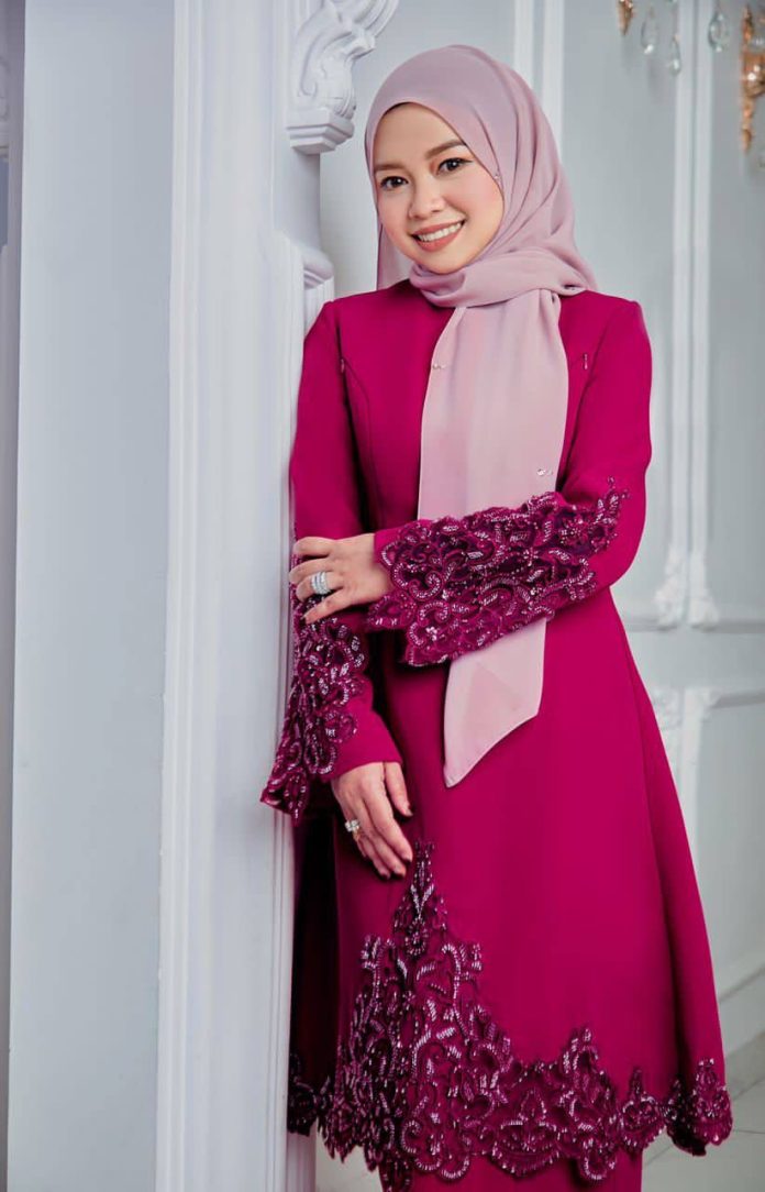 Gaya Ranggi & Popular Di Media Sosial, Usaha CIKGU ZACK KIRANA Martabat ...