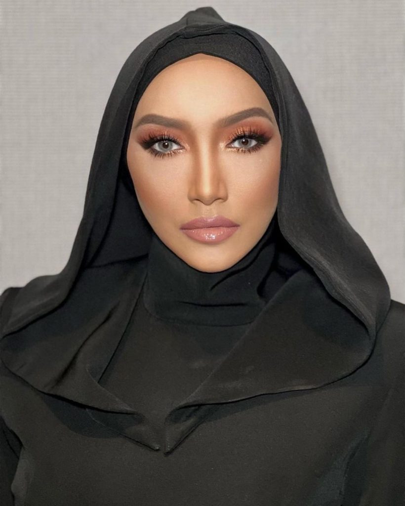 Macam Kembar JLo! Wajah Cantik & Penampilan Ziana Zain Usia 54 Tahun ...