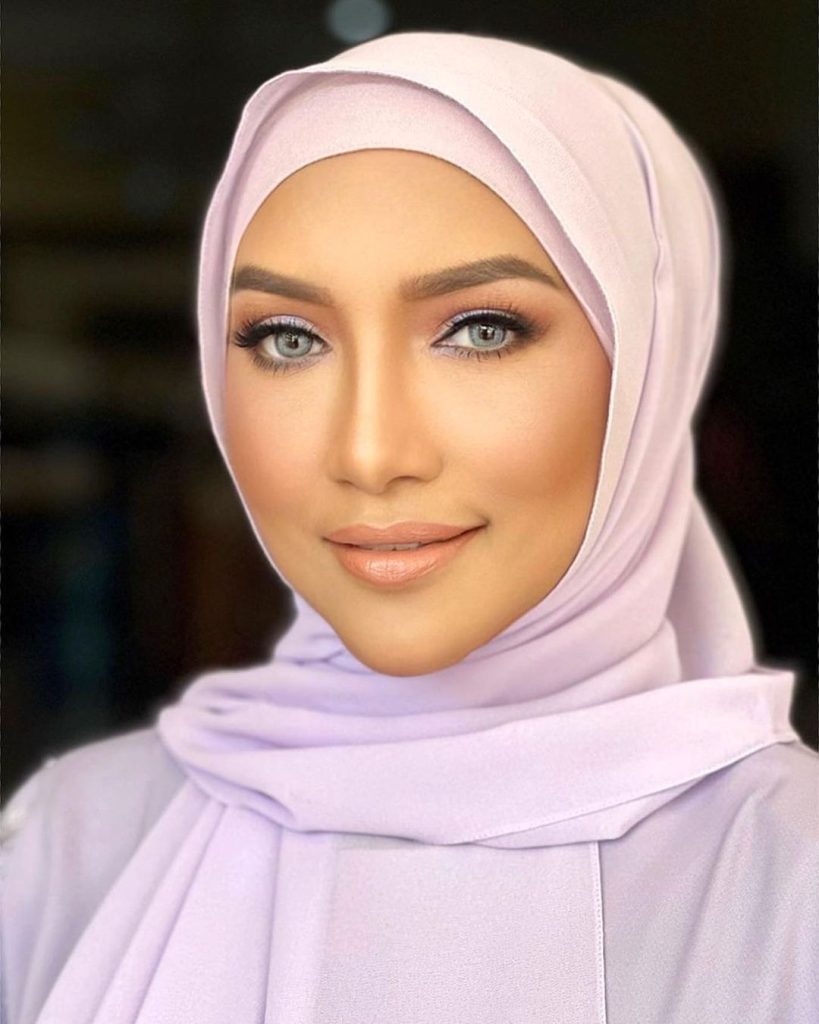 Macam Kembar JLo! Wajah Cantik & Penampilan Ziana Zain Usia 54 Tahun ...