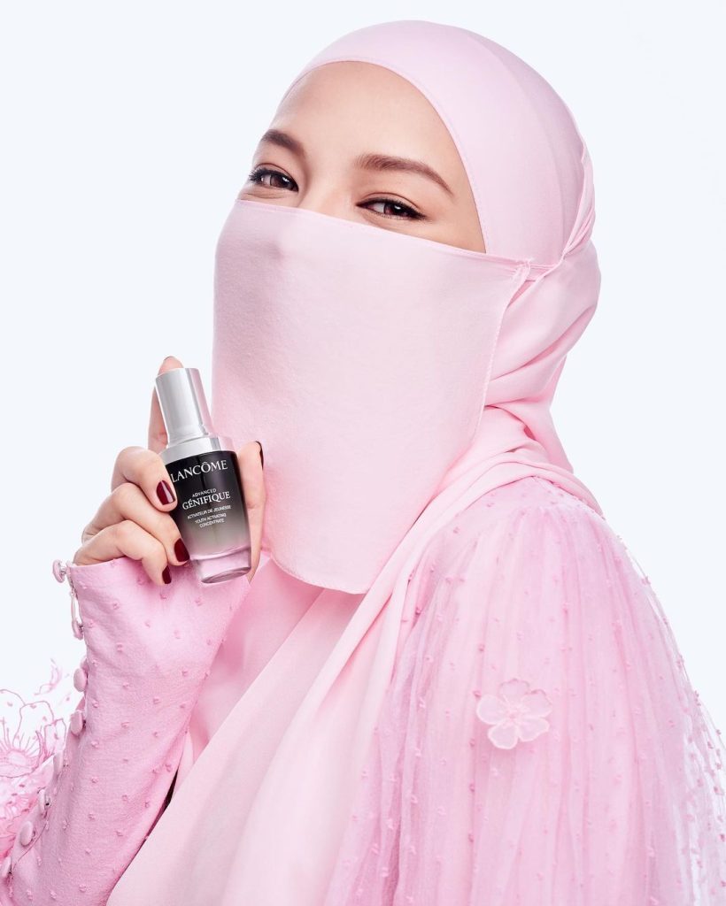 Aura Neelofa, Walau Hamil & Berpurdah Tetap Jadi Pilihan Jenama Mewah ...