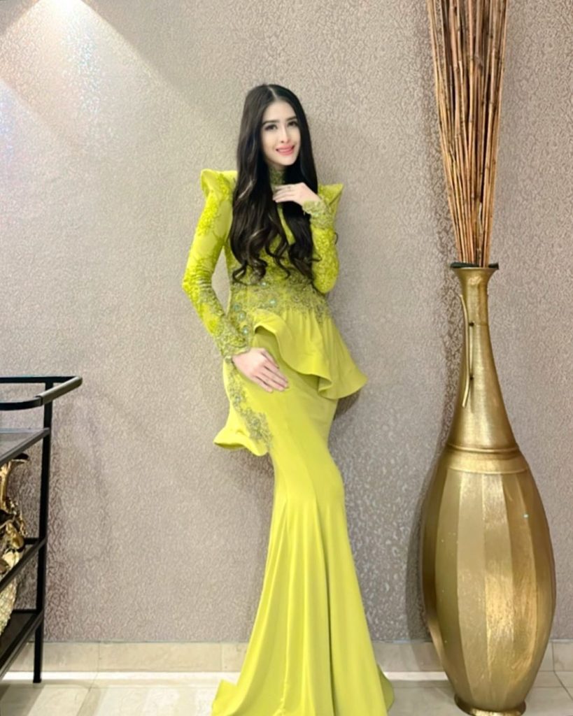 Kini Berusia 11 Tahun, Kecantikan RAJA NAZIRA SAFYA Curi Tumpuan Ketika ...