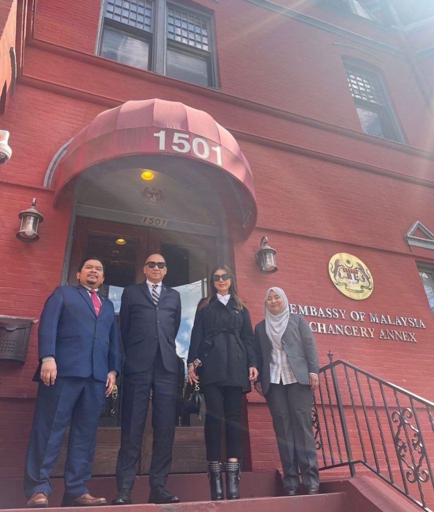 Datin Seri Haflin Aktif di Kota Washington DC, Villa Danialla Belum ...