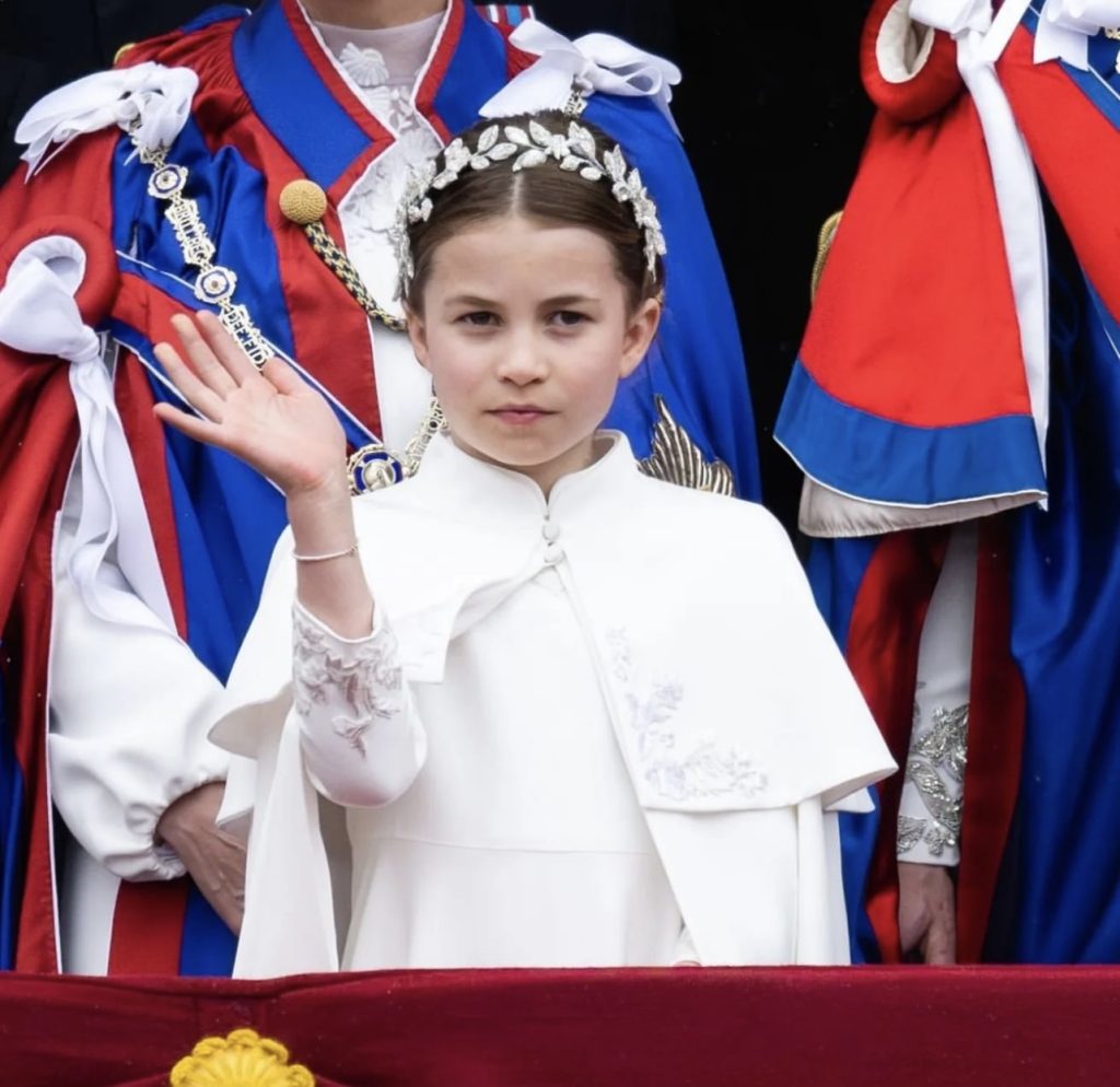 Simbolik Mahkota Bunga Kate Middleton Tanda Penghormatan Kepada Raja Charles Pencinta Alam Nona