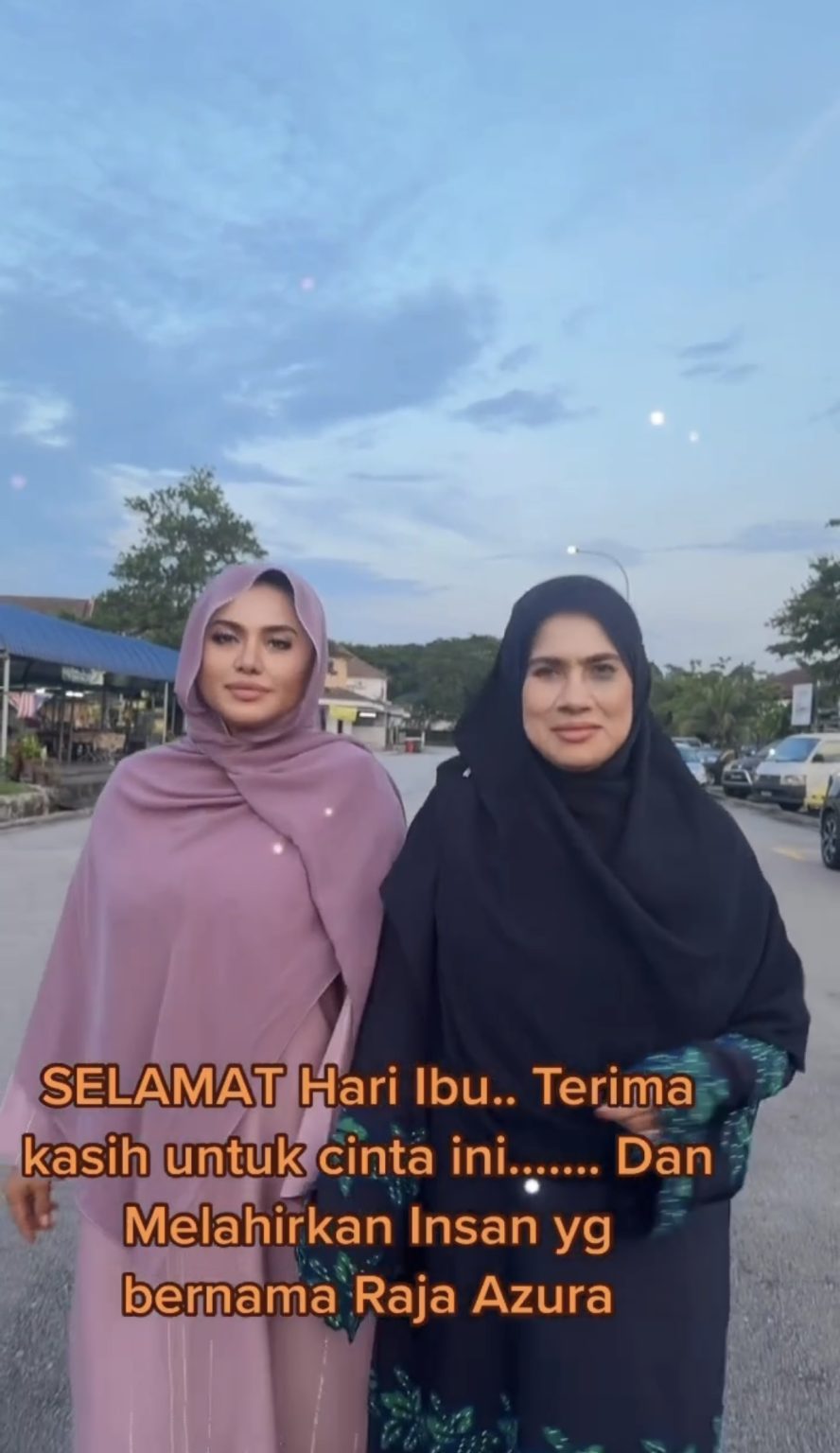 Cantiknya Ibu Raja Azura, Umur 74 Tahun Tapi Nampak Awet Muda. Sporting ...