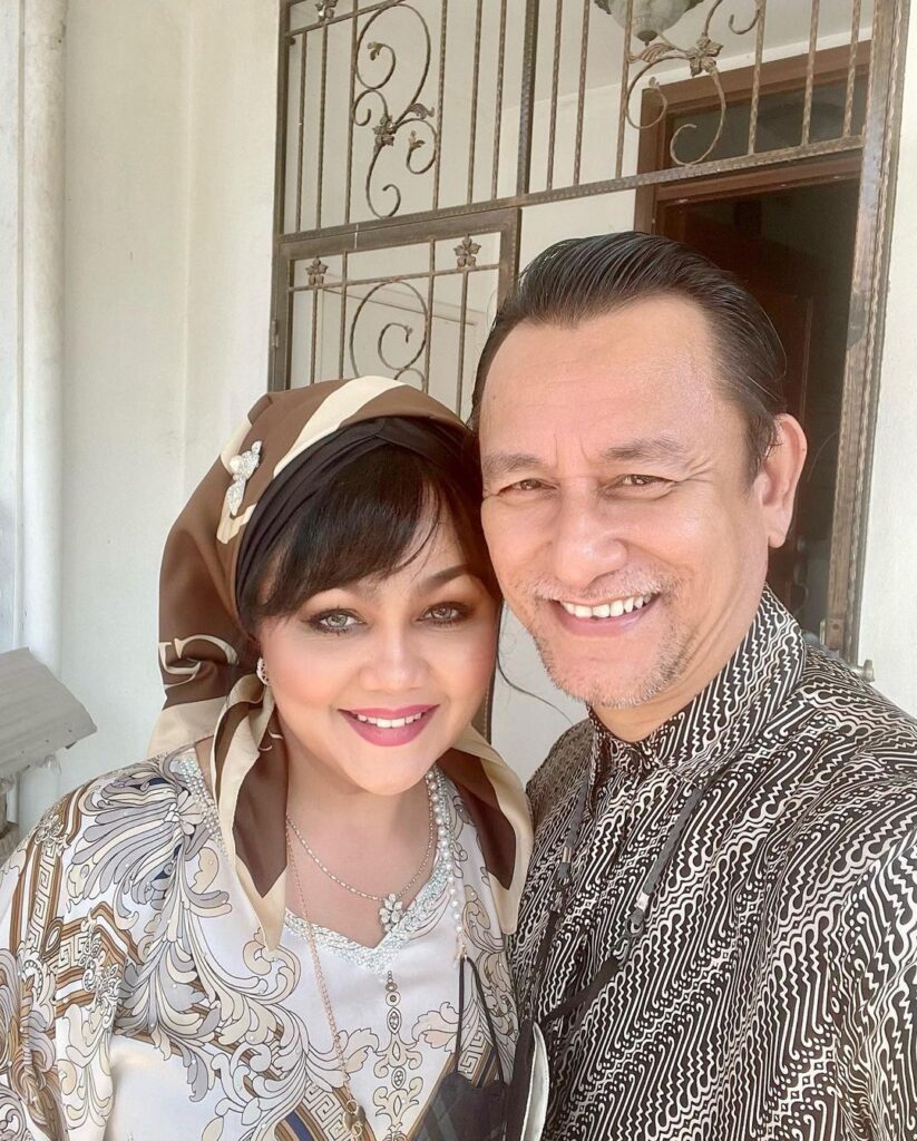 “Kami Tinggalkan 'Title' Artis & VIP Luar Pagar,” 7 Tahun Kahwin ...