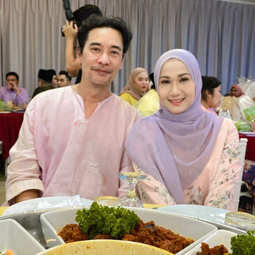 2 Anak Gadis Dah Dewasa, Genap 52 Tahun Amy Mastura Kekal Awet Muda ...