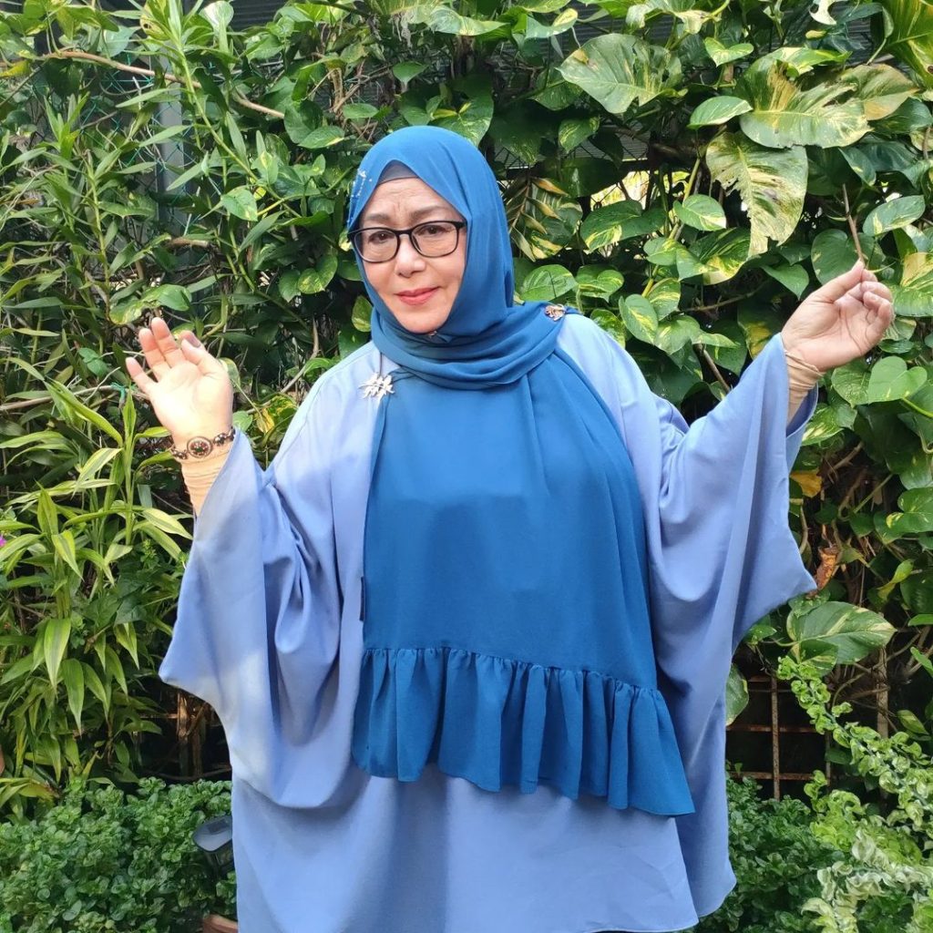 Jelita & Sihat Usia 60an, Aznah Hamid Enggan Kejar Populariti & Tak ...