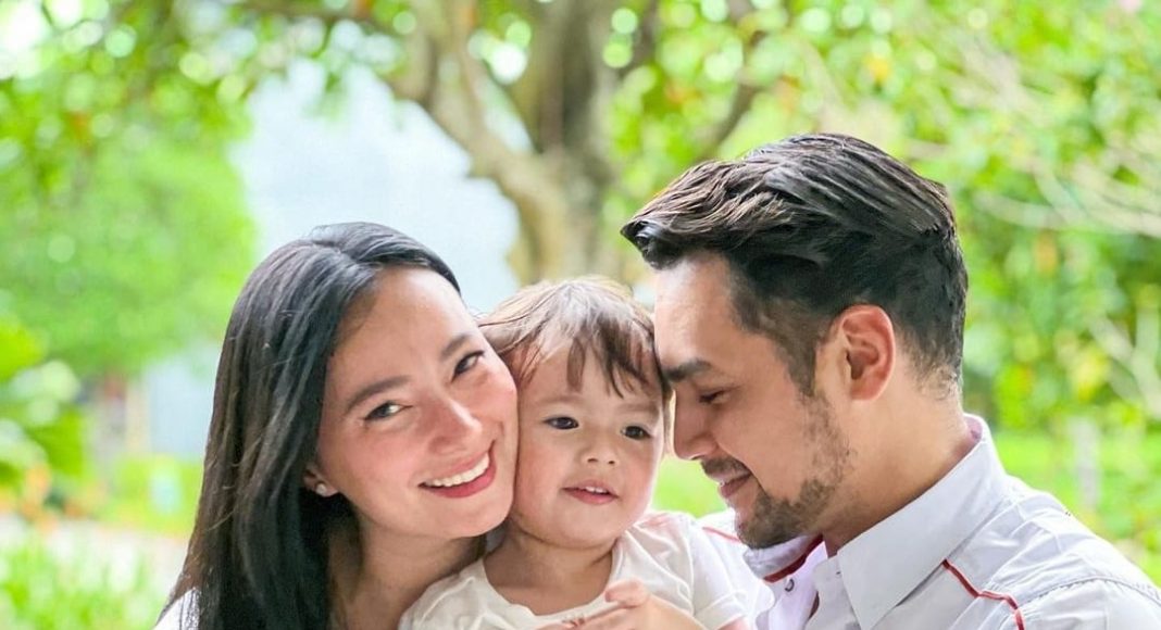 Persis Allahyarham Ibu, Nurnilam Sari Puteri Datuk M. Nasir Selamat ...