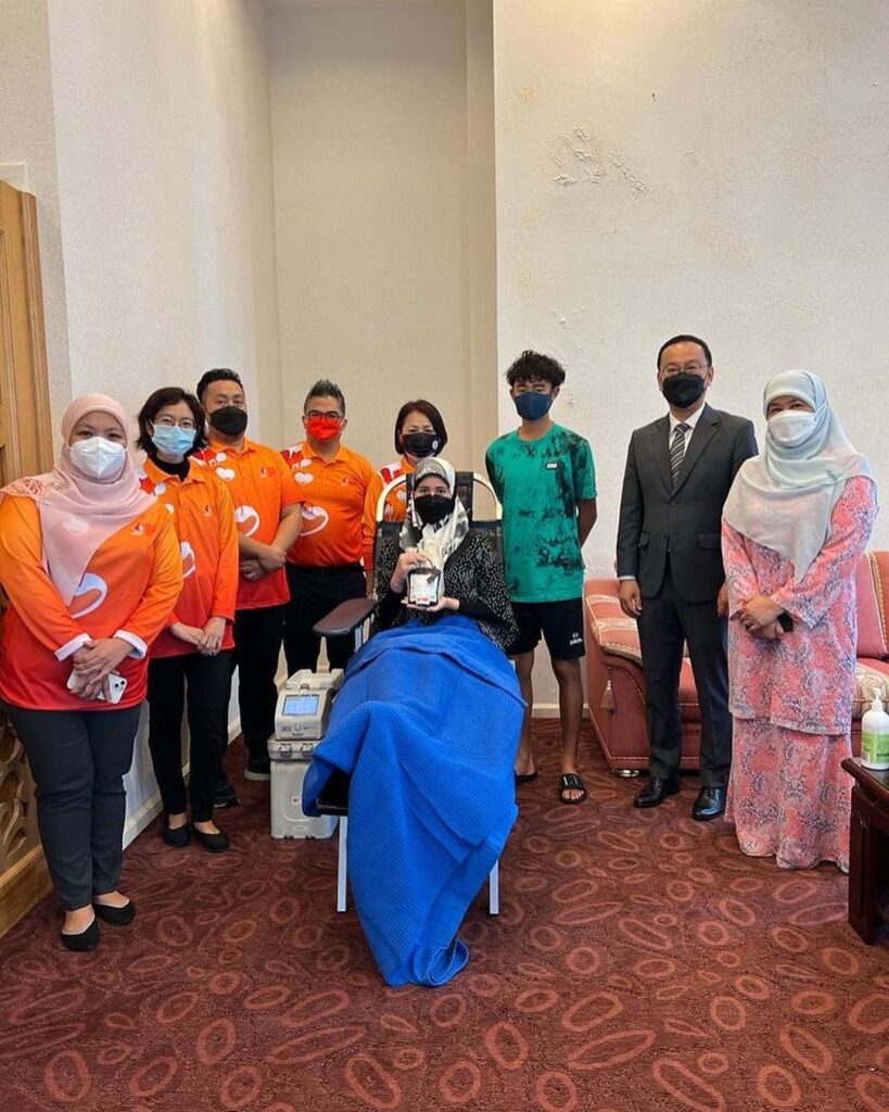 Jadi Penderma Darah Tetap, Pengiran Anak Sarah Personaliti Diraja ...