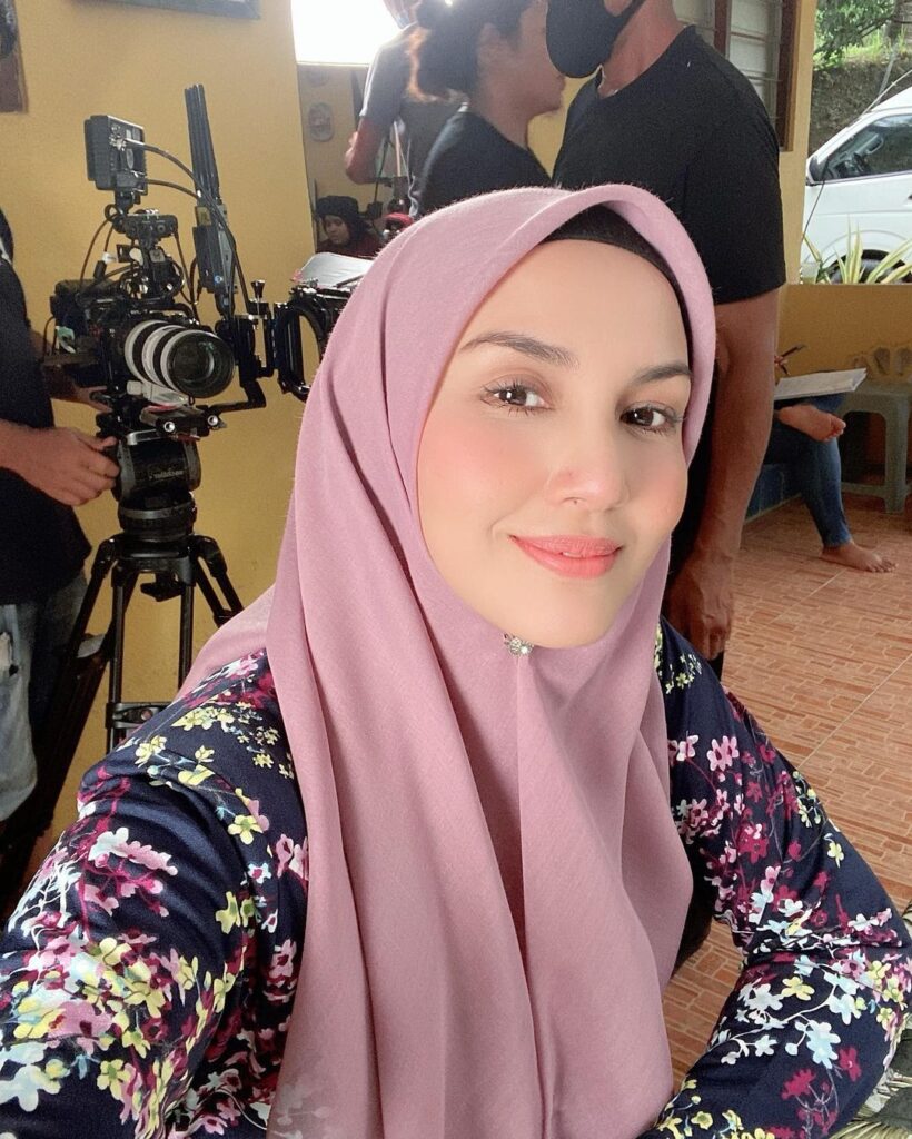 Selesa Wajah Tanpa Solekan, Fiza Halim Ibu Tunggal Berdikari & Cantik ...