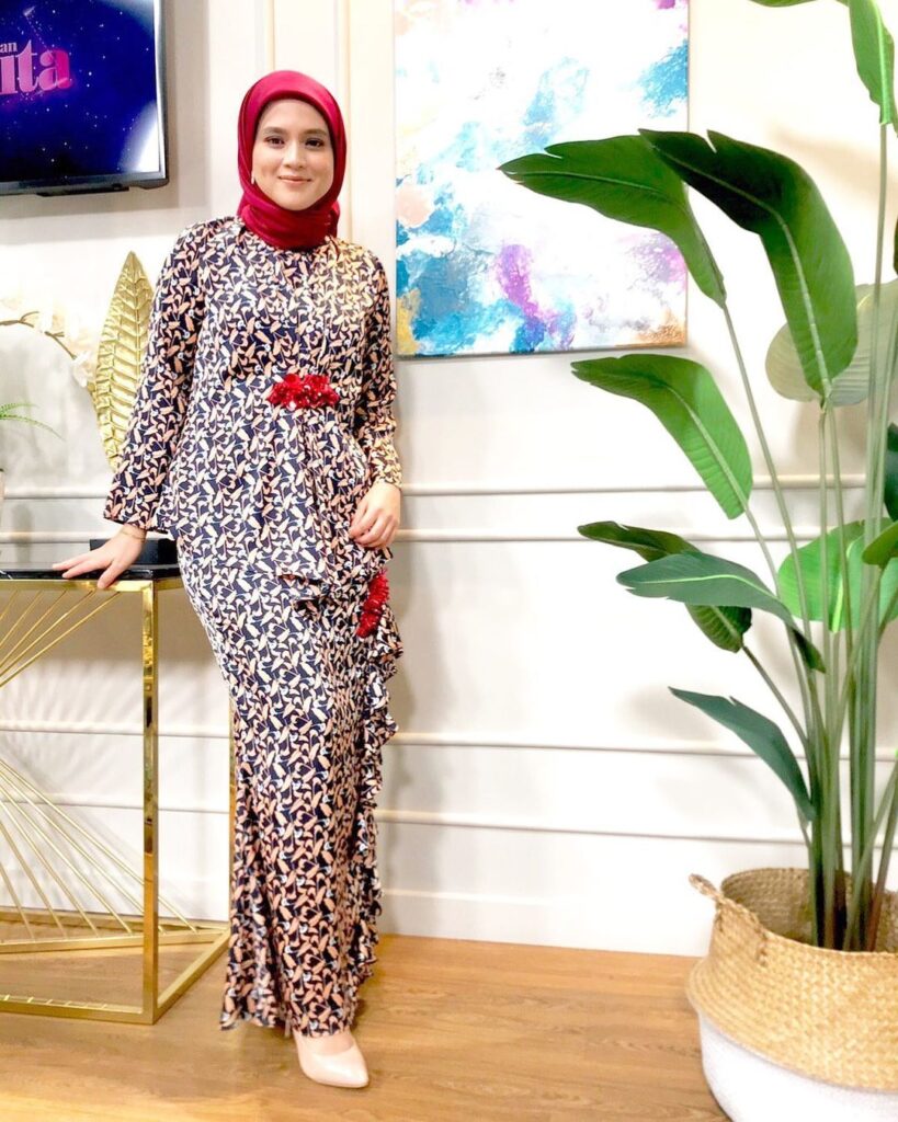 Rezeki Nurul Syuhada Nurul Ain Tunai Haji Dengan Suami, "Macam Preity ...