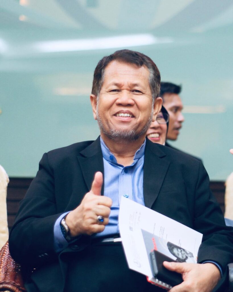 Iras Wajah Bapa, Kecomelan Tengku Muhammad Johan Usia 2 Bulan Raih ...