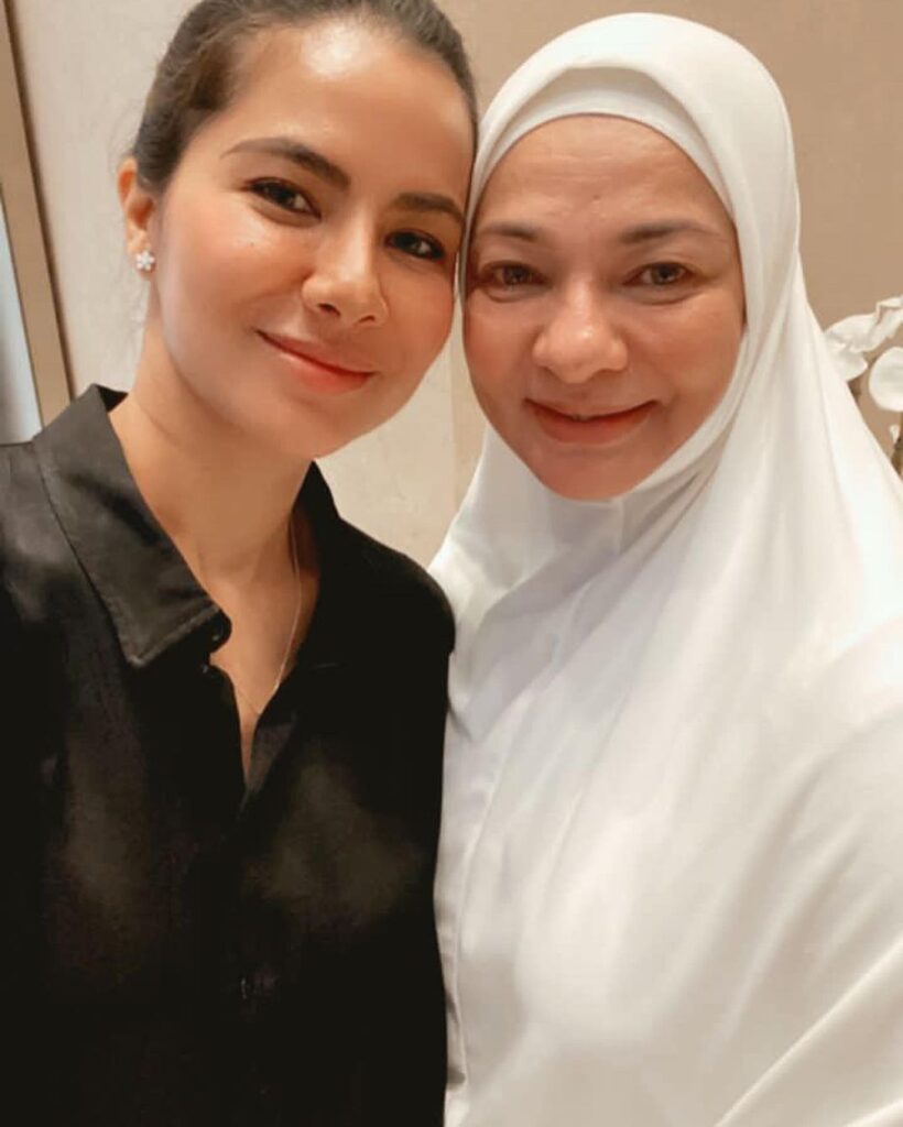 Cantik Usia 40 & Pernah Terbit Buku Masakan Sendiri, DATIN SERI HAFLIN ...