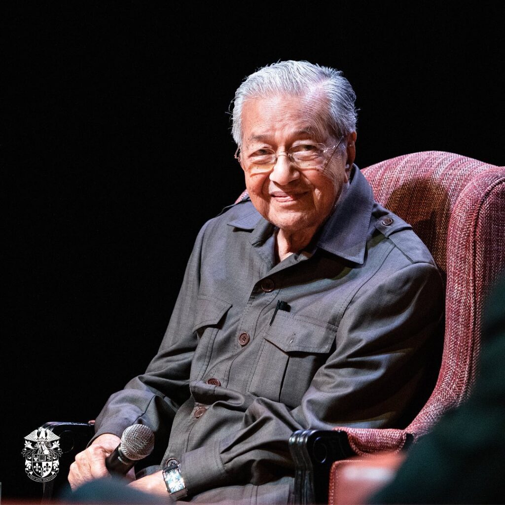 Tun Dr Mahathir Cecah 98 Tahun, Rakyat Banjiri Media Sosial 'CHEDET ...