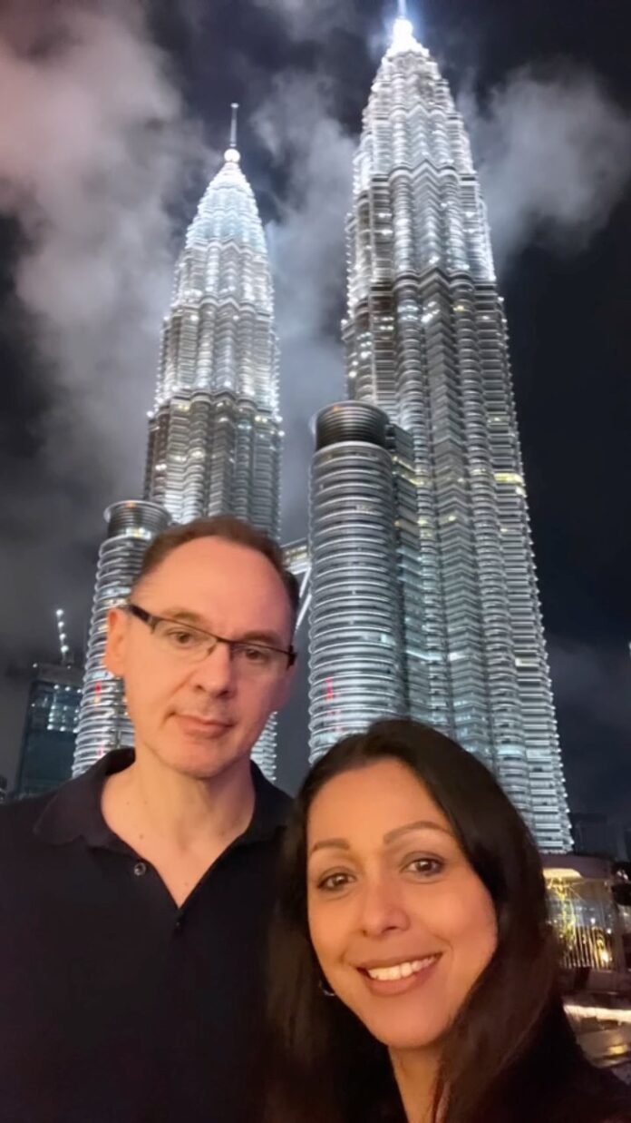 “A New Beginning!” AZAH AZIZ Pulang Semula Ke Tanahair Selepas 20 Tahun ...