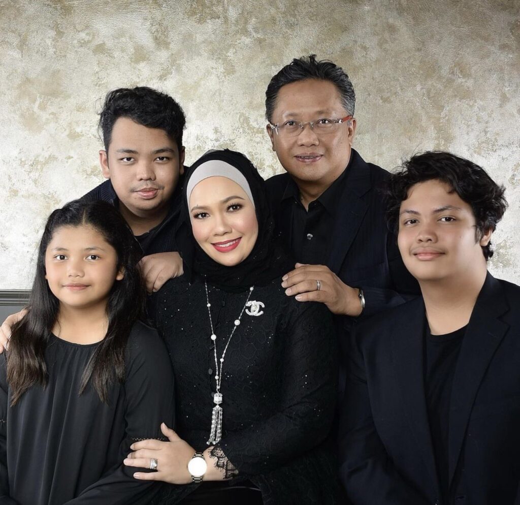 "Macam Siti Nurhaliza Masa Muda" DS NORAZLINA AWANG HAD Throwback ...