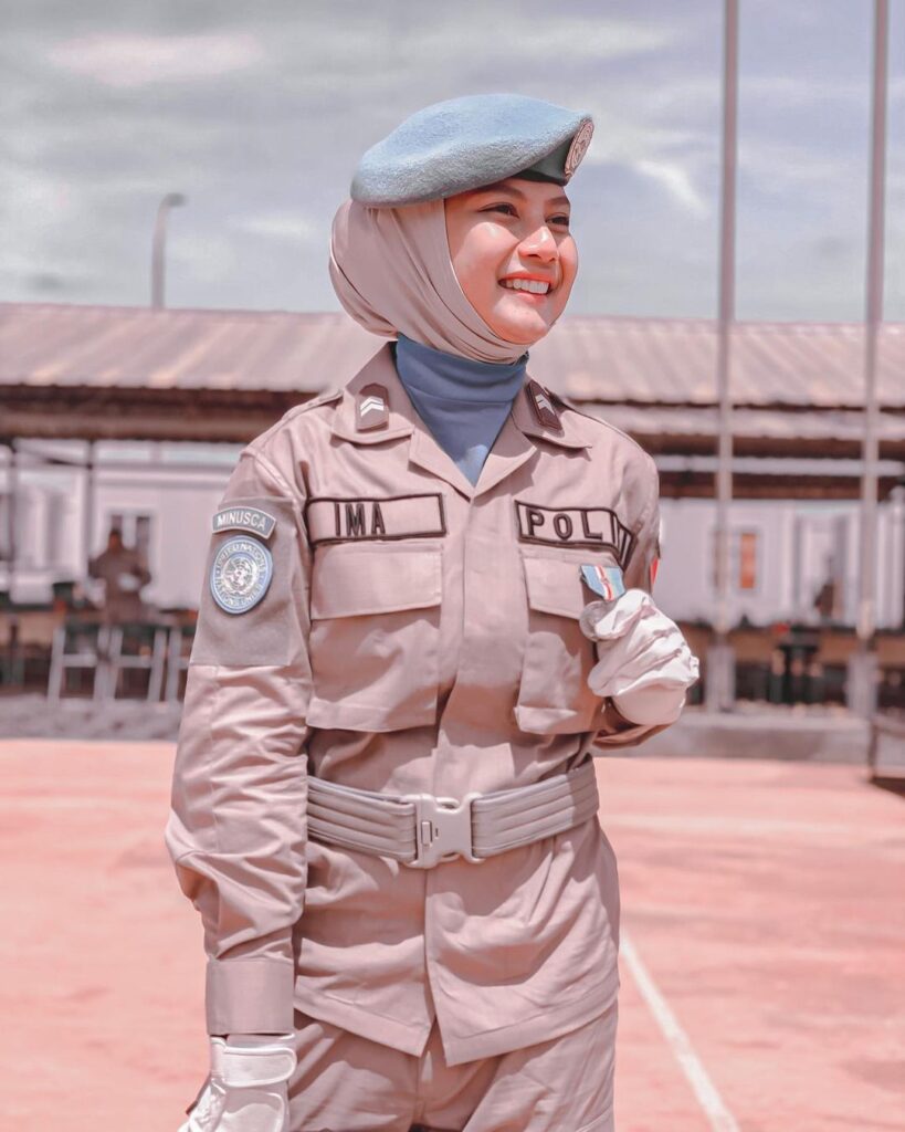Pernah 'Viral' Dek Wajah Cantik & Berani Jadi 'Peacekeeper', Hikma Nur ...