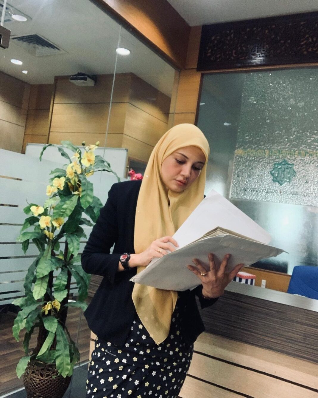 "Beauty With Brain" Sekian Lama Menyepi, FATIYA LATIFF Kini Bergelar ...