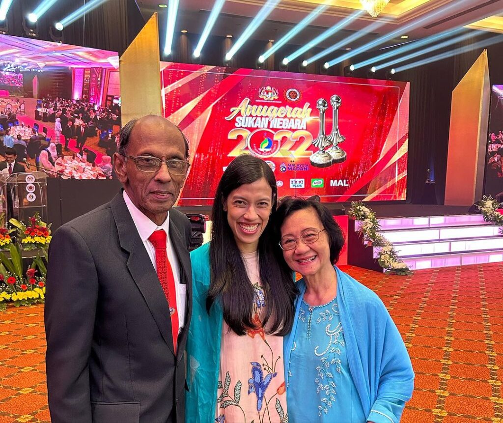 Pelajar Pintar & Rajin Timba Ilmu Walau Dah Bersara, Datuk Nicol David ...