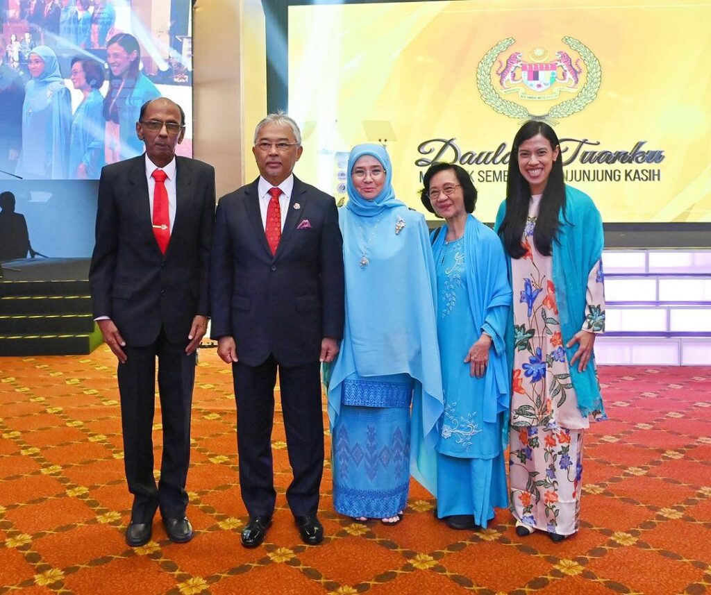 Pelajar Pintar & Rajin Timba Ilmu Walau Dah Bersara, Datuk Nicol David Harumkan Nama Negara ...