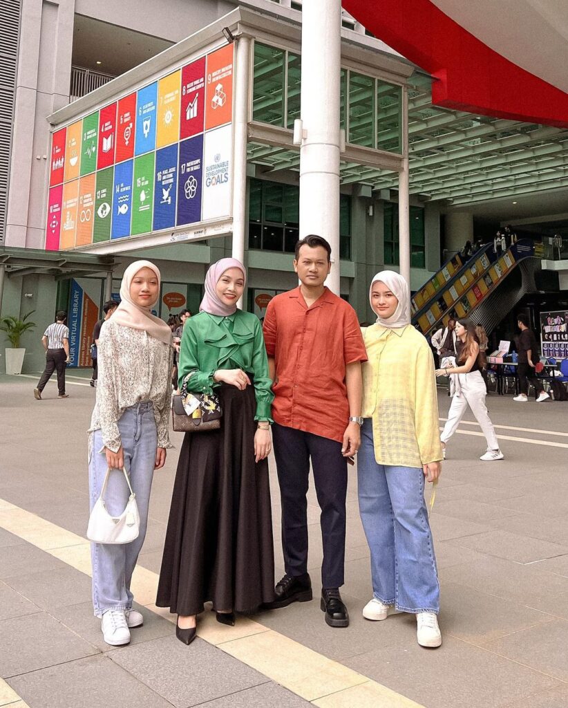 "Akhirnya 'Dream Home' Kak Yatie Terlaksana," Mahligai Mewah Anak Bonda ...