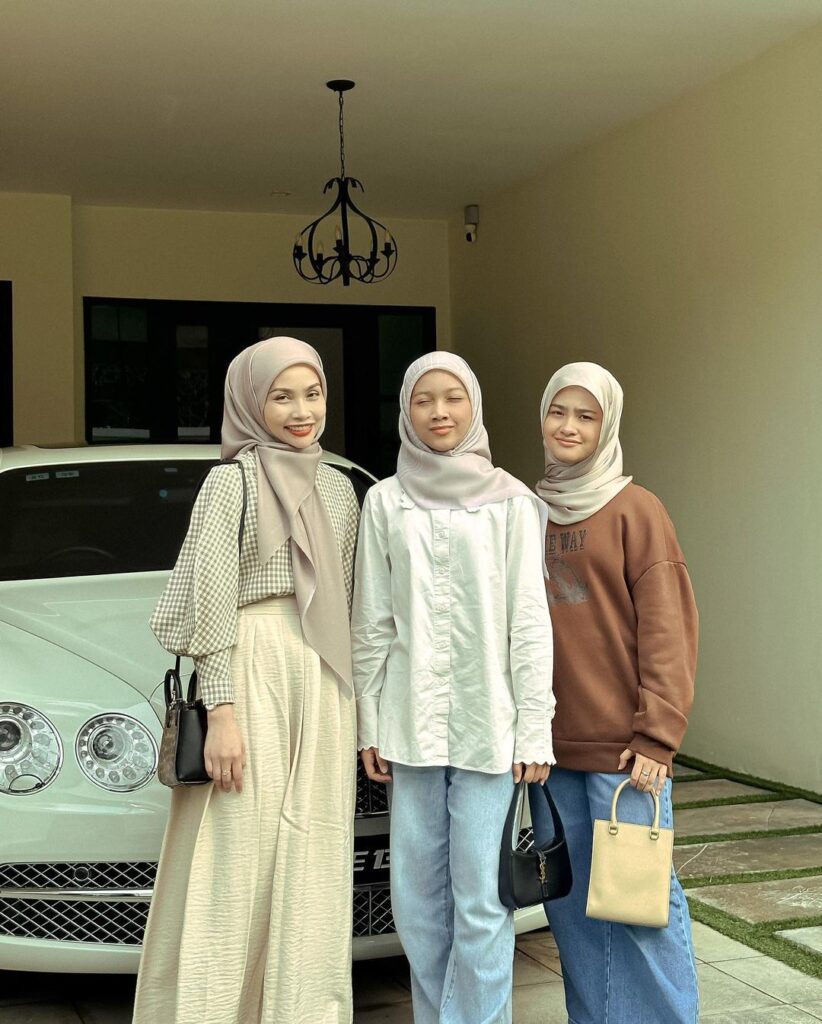 "Akhirnya 'Dream Home' Kak Yatie Terlaksana," Mahligai Mewah Anak Bonda Rozita Ibrahim Siap 2024!