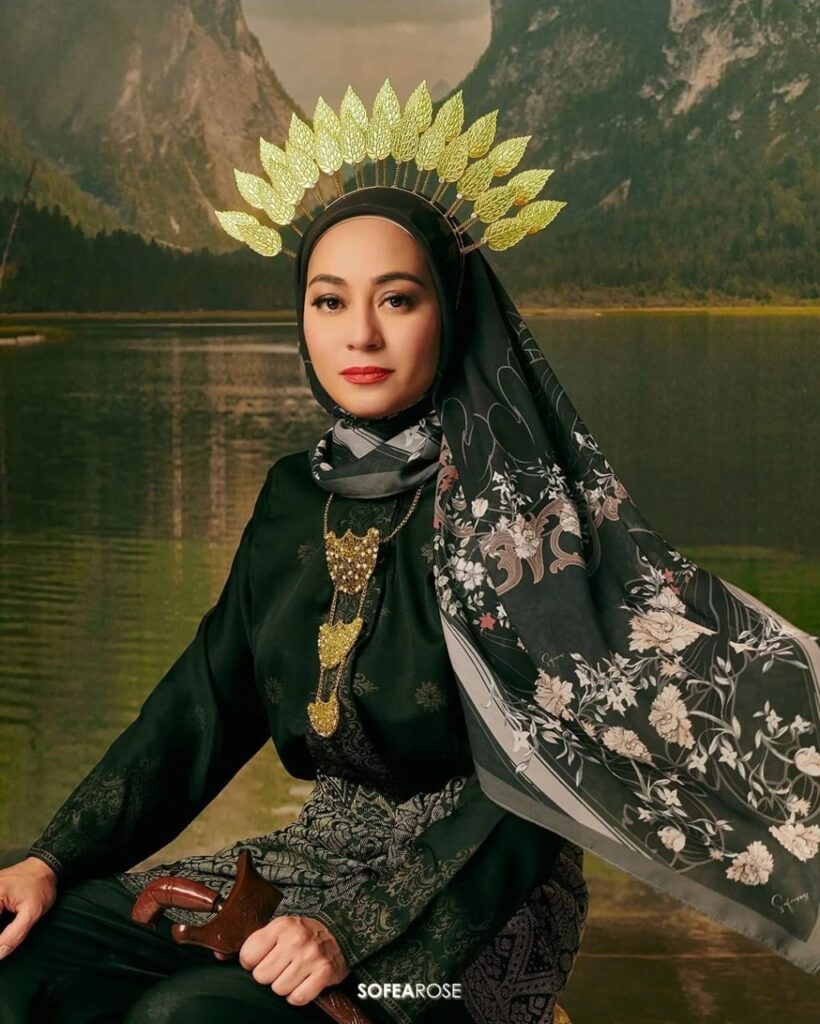 Penampilan MAYA KARIN Berhijab Jadi Bualan. Terpilih Jalin Kolaborasi ...