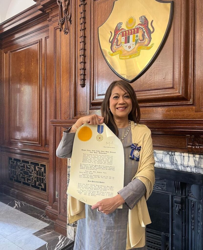 Tampil Elegan KATE MIDDLETON Sarung Tiara Pertama Kali Ketika ...