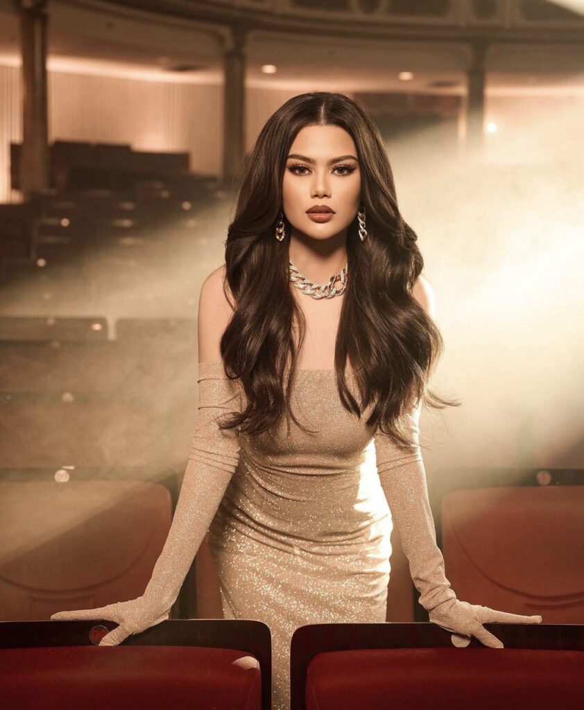 Lulusan Sarjana Perniagaan & Kacukan Belanda-Indonesia, Kenali FABIENNE ...