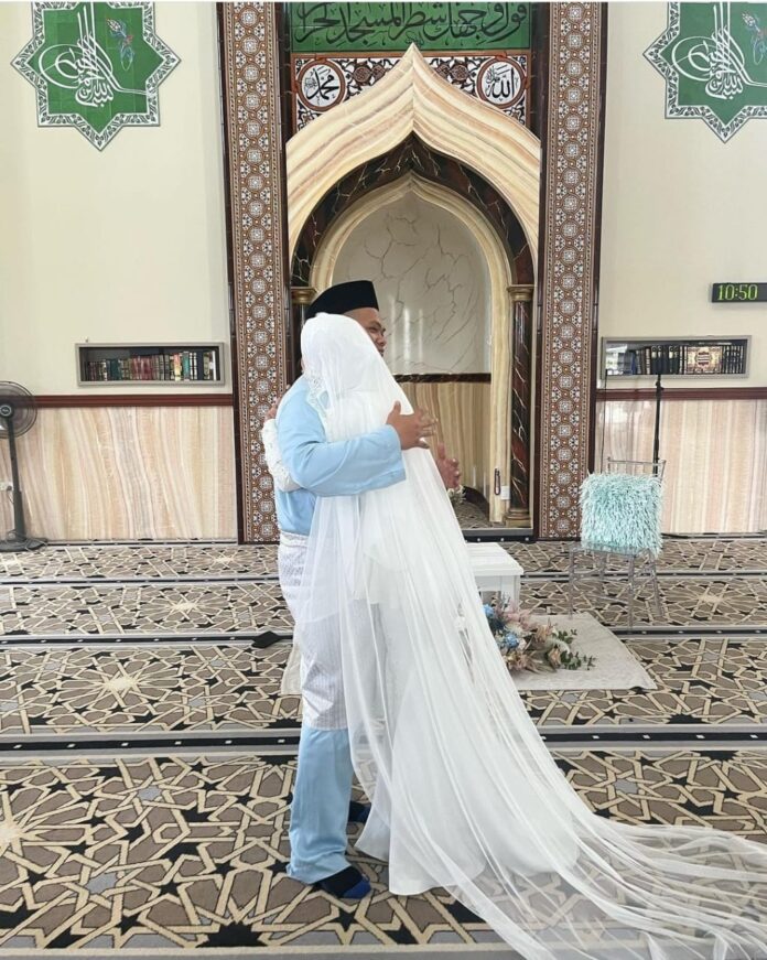 Usia 44 Tahun, WARDINA SAFIYYAH Terima Menantu. AMNA NAFEESA Selamat ...