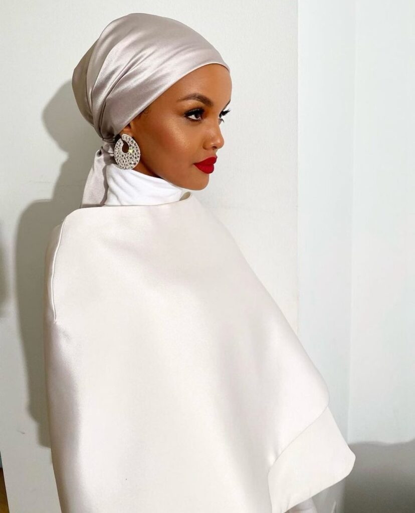 Wanita Kulit Sawo Matang Perlu Berani Bermain Dengan Warna, Jom 'Steal ...