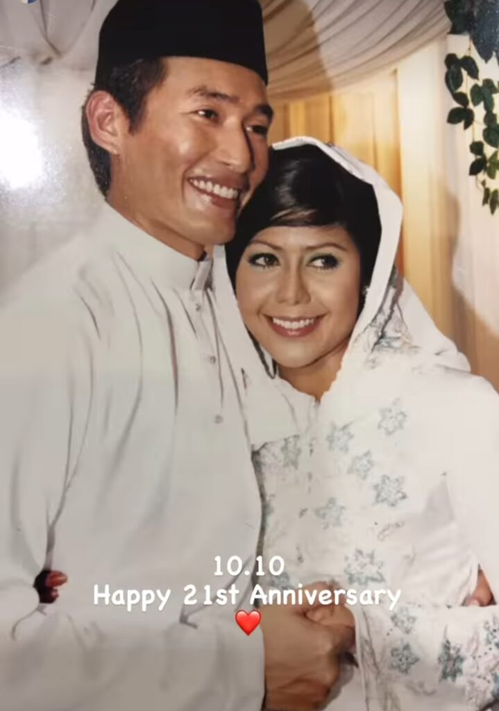 "Alhamdulillah, We Made It 21 Tahun Perkahwinan!" Datin Emylia Syukur ...