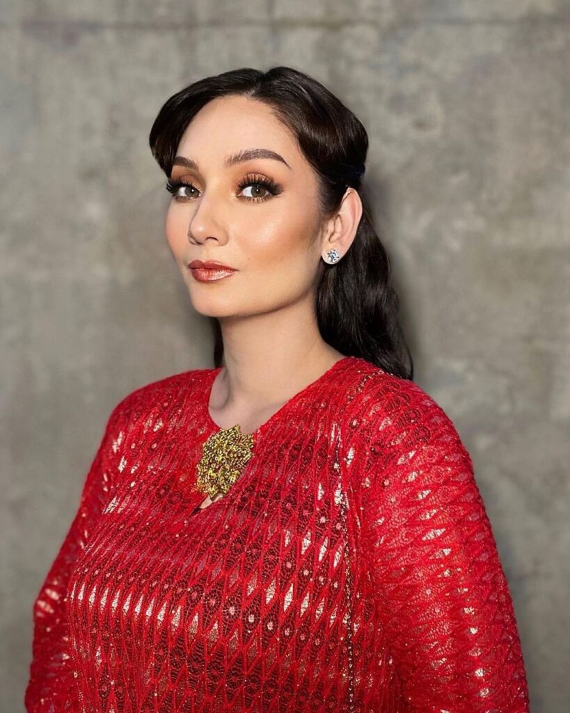 Muka Macam Remaja Walau Anak Dah Besar, Sasha Saidin 'Maintain' Muda ...