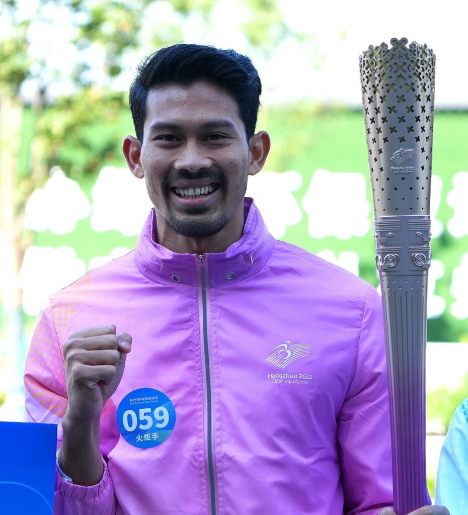 Menang Bergaya Di Sukan Para Asia, Datuk Latif Romly Tambah Koleksi Emas & Harumkan Nama Negara!