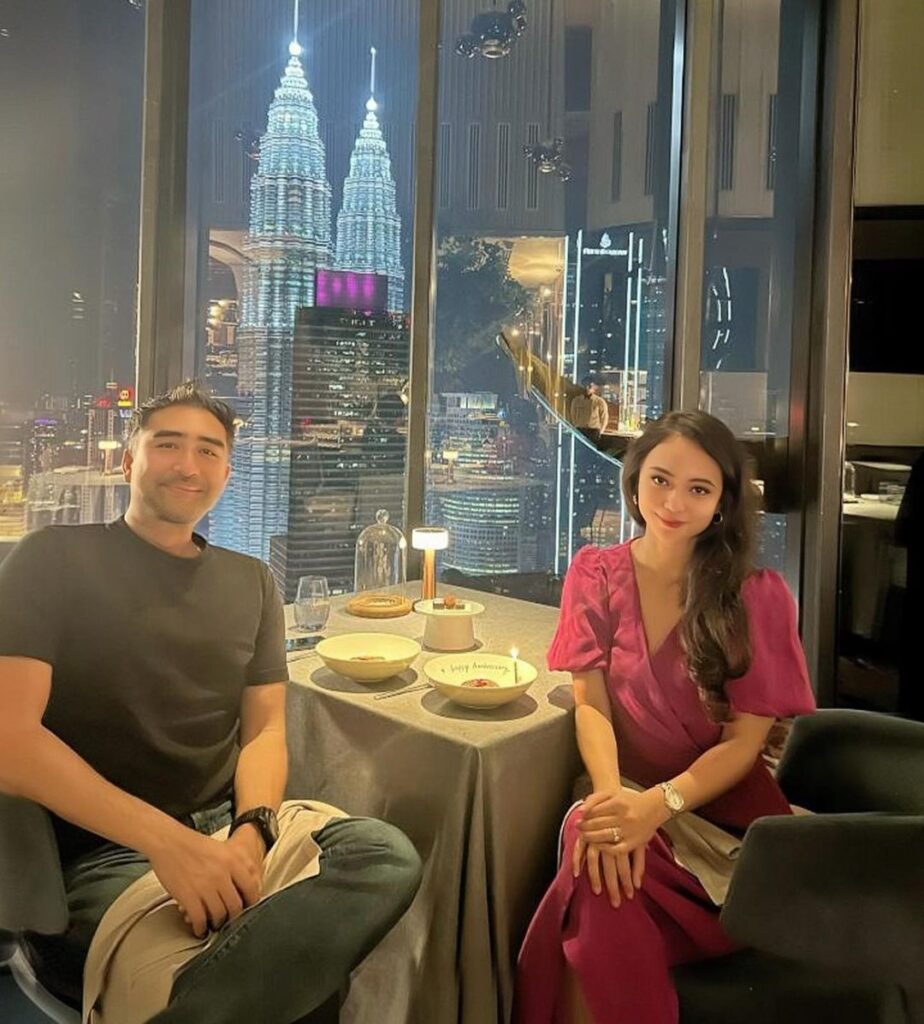 15 Tahun Kahwin Tetap Hangat Bercinta, Intan Sarafina Menetap Di ...