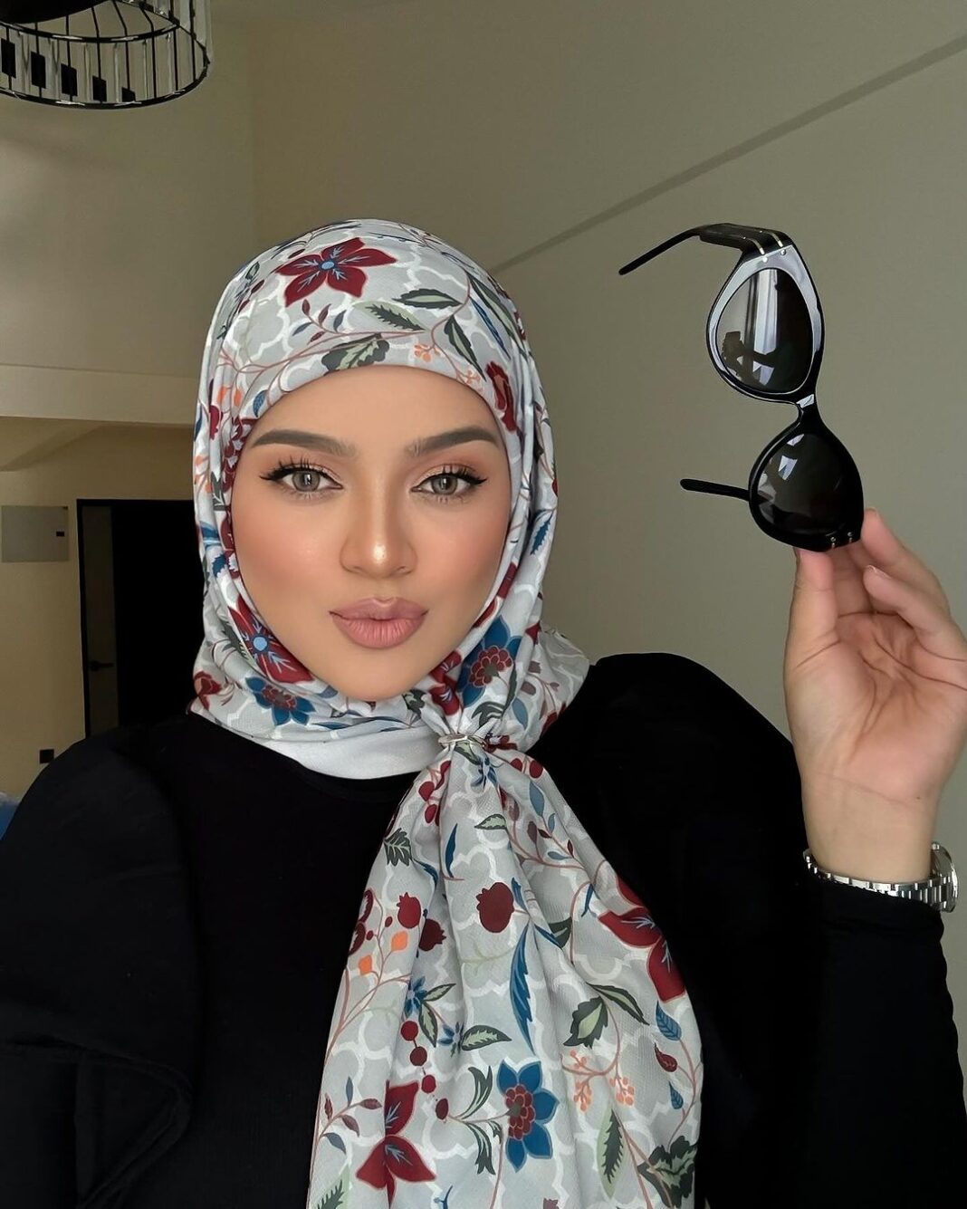 Ibu Anak 4 & Kerabat Diraja Selangor, Cantiknya Isteri Menteri Kewangan ...