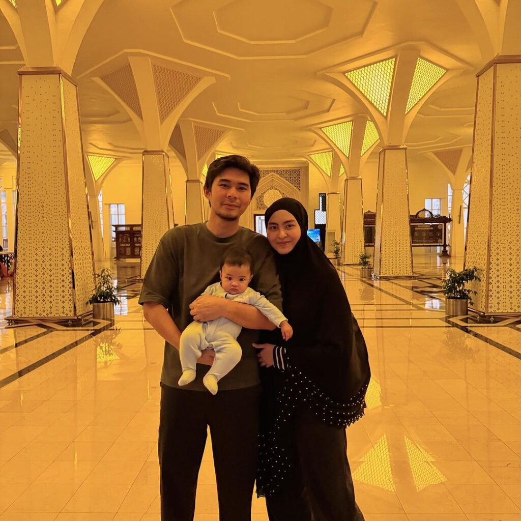 Bersederhana, Cantik & Sopan, Penampilan Labuh & Sopan Ruby Che Wan ...