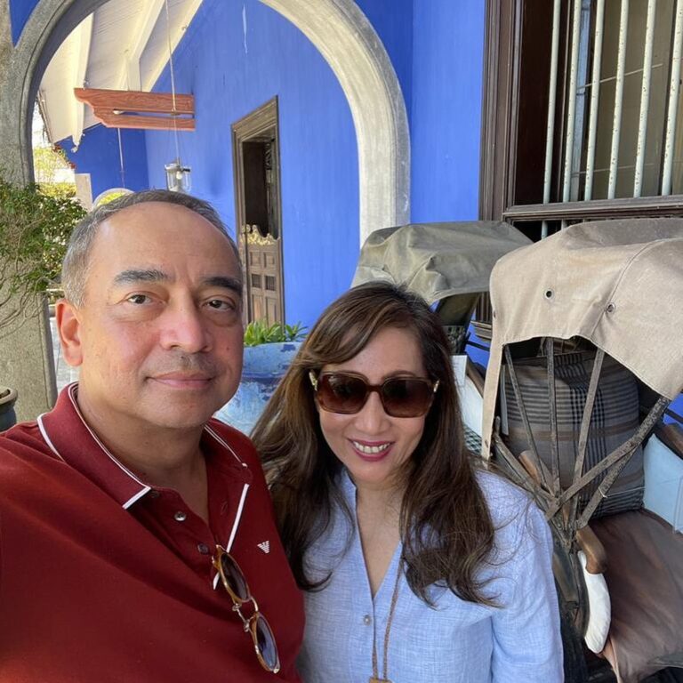 Anak Bekas Gabenor Bank Negara & Ada PhD, Dato’ Dr Azlina Aziz Lambang ...