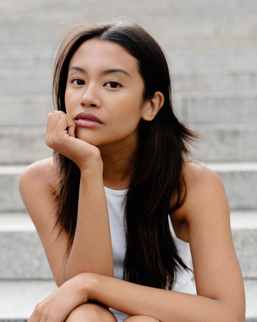 Wajah Klasik Anak Datuk Zainal Abidin, Timur Gabriel Kenang Jasa Ibu ...