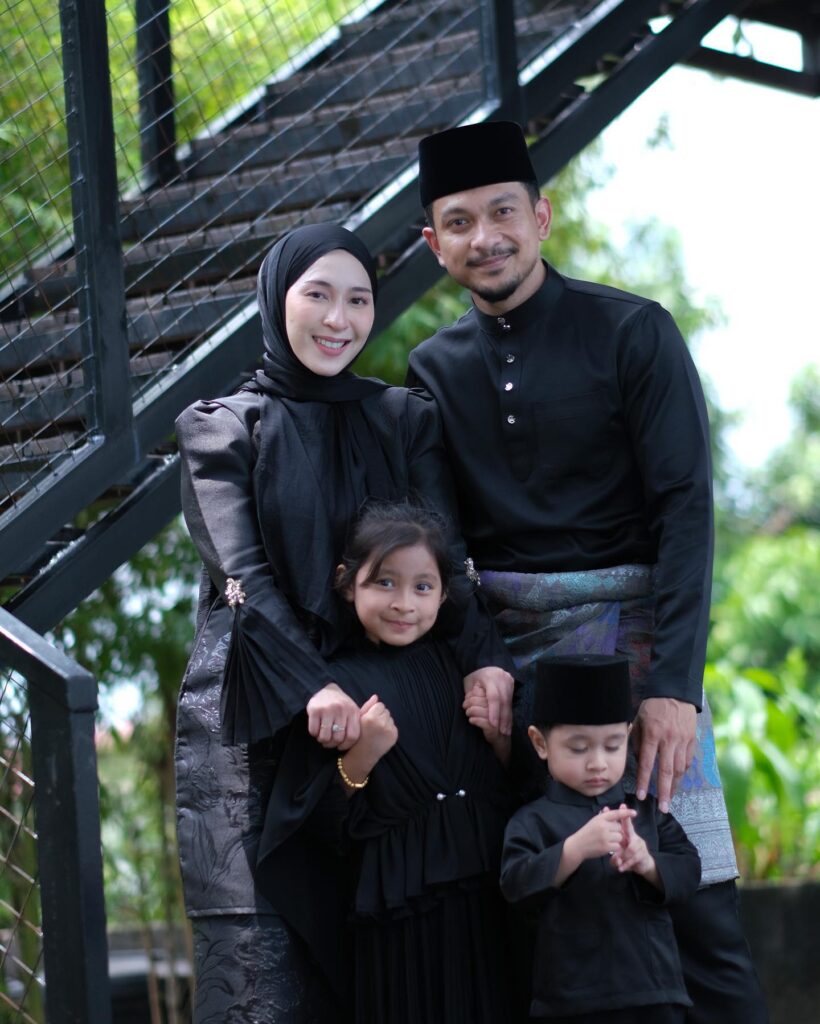 Cantik Isteri Shukri Yahaya, Tya Adnan Ibu Jelita 2 Anak & Usahawan Tudung!