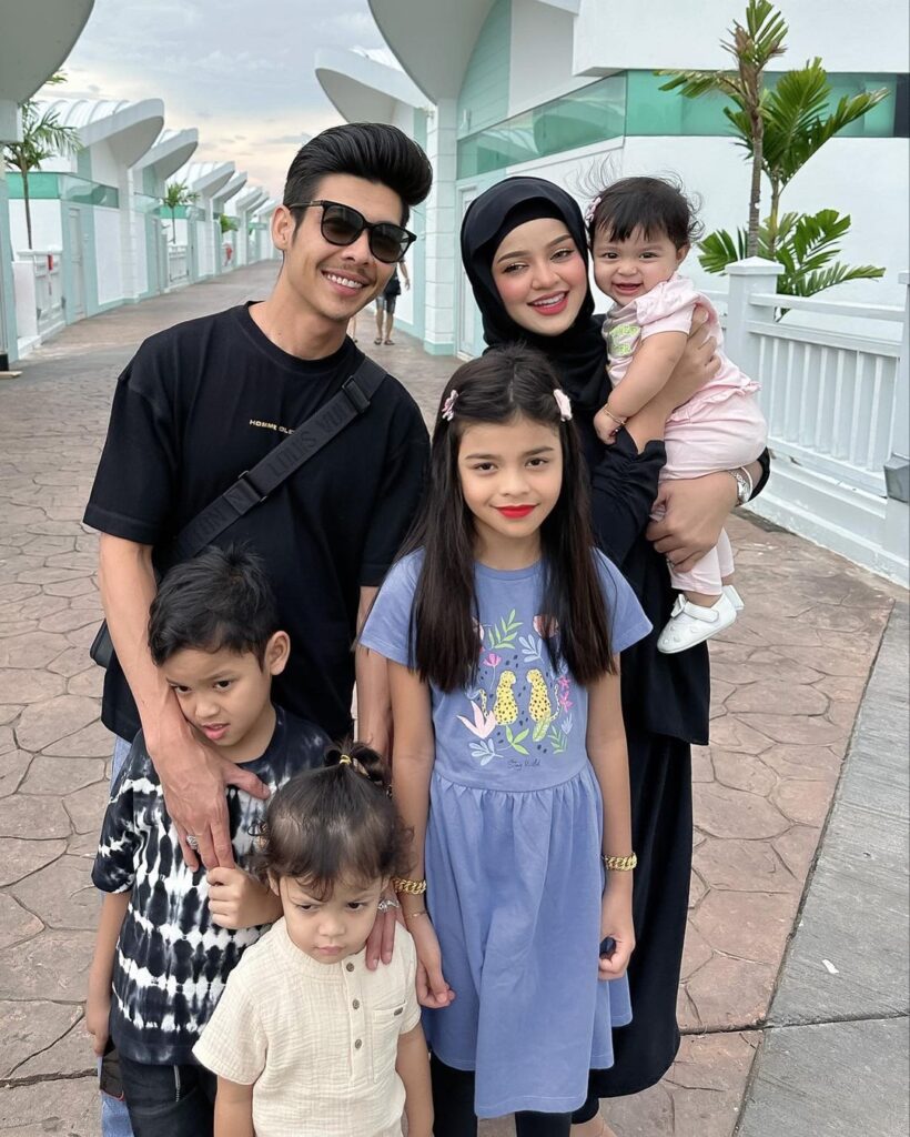 Suami Isteri Ligat Bisnes, Untung Muabellaz Ada Suami Rajin Masuk Dapur ...