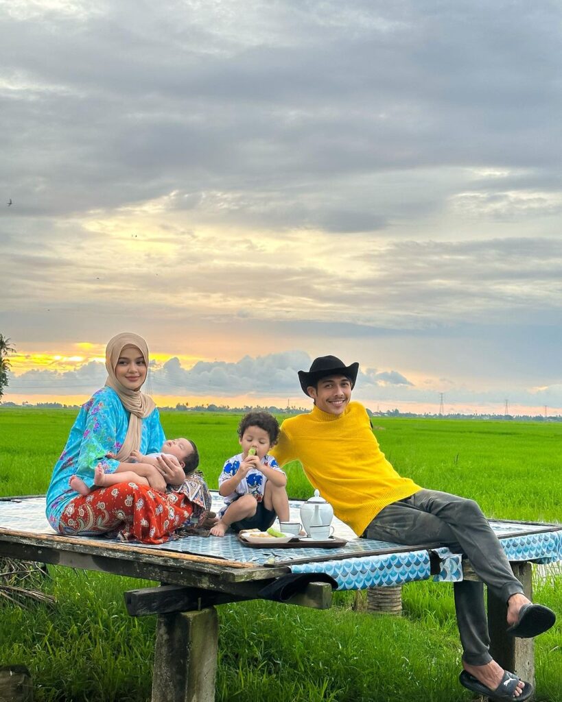 Suami Isteri Ligat Bisnes, Untung Muabellaz Ada Suami Rajin Masuk Dapur ...