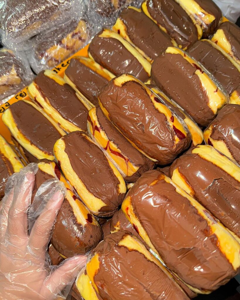 Suami Isteri Ligat Bisnes, Untung Muabellaz Ada Suami Rajin Masuk Dapur ...