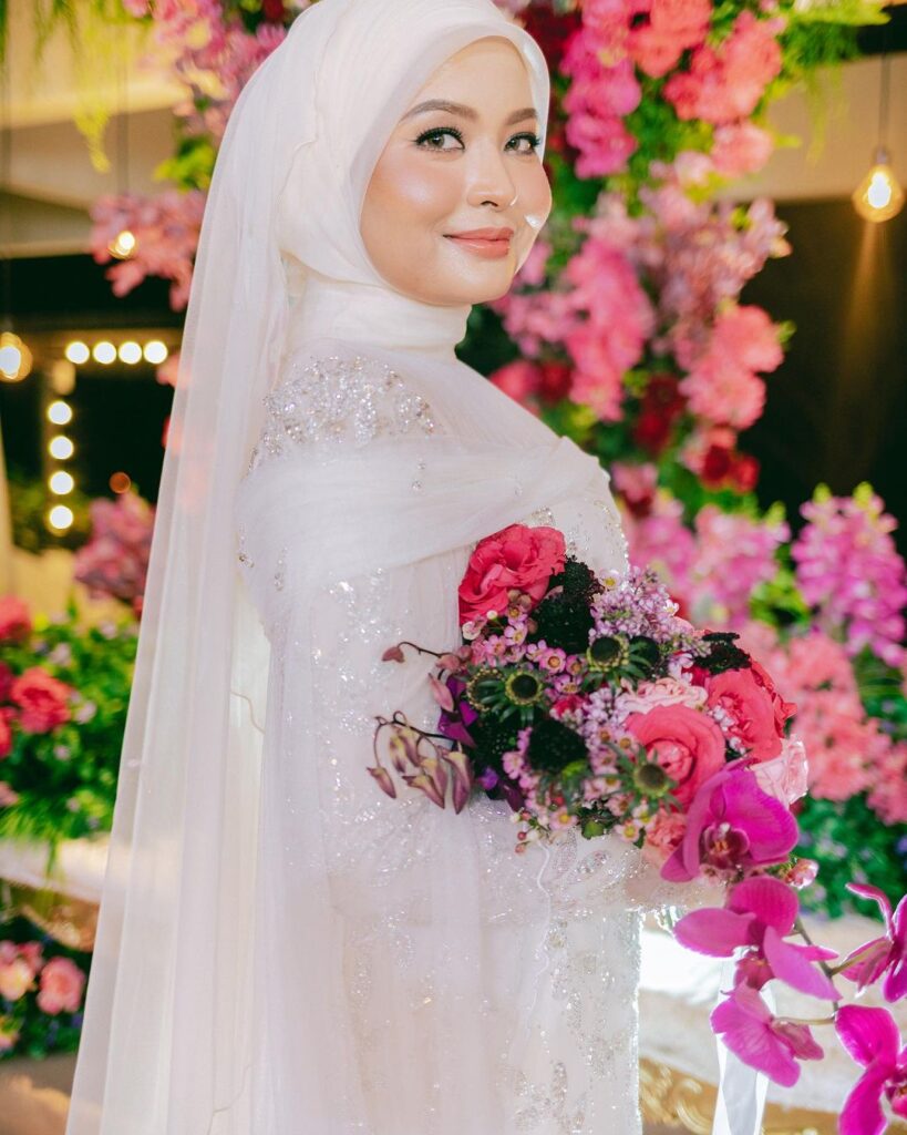 Cantik Bak Cinderella Muslimah! Wajah ‘Glowing’ Syafiqa Melvin Lepas ...