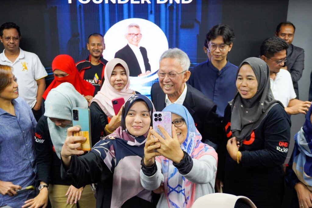 "Rekaan Saya Bukan Untuk VVIP Saja Tapi Semua Mampu Memakainya"- Datuk ...