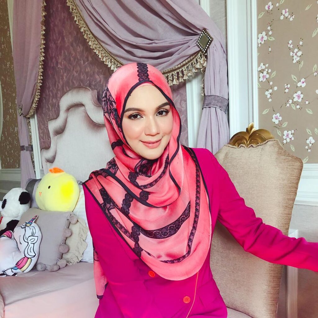 Dipilih Untuk ‘Runway’ Di Pentas Fesyen Dior, Kenali SHIKIN GOMEZ Model ...